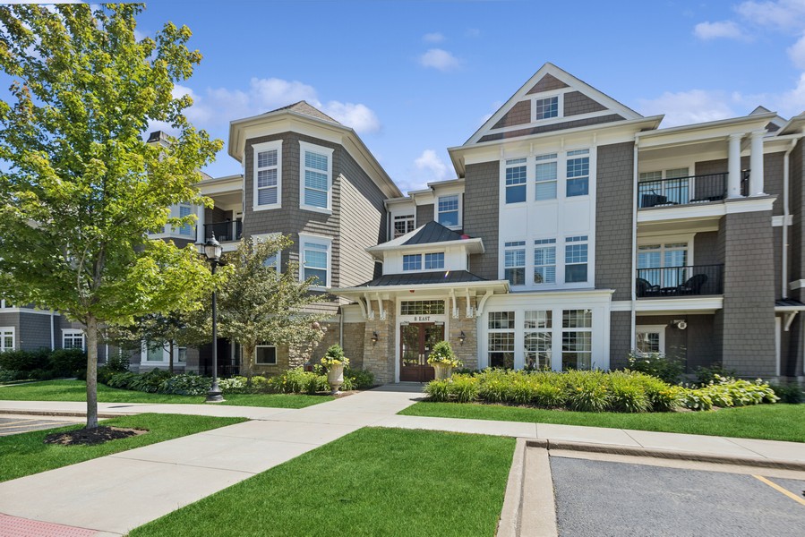 8 E. Kennedy Ln, 308, Hinsdale, IL, 60521 | Virtual Tour 8 E. Kennedy Ln, 308, Hinsdale, IL, 60521 | Virtual Tour