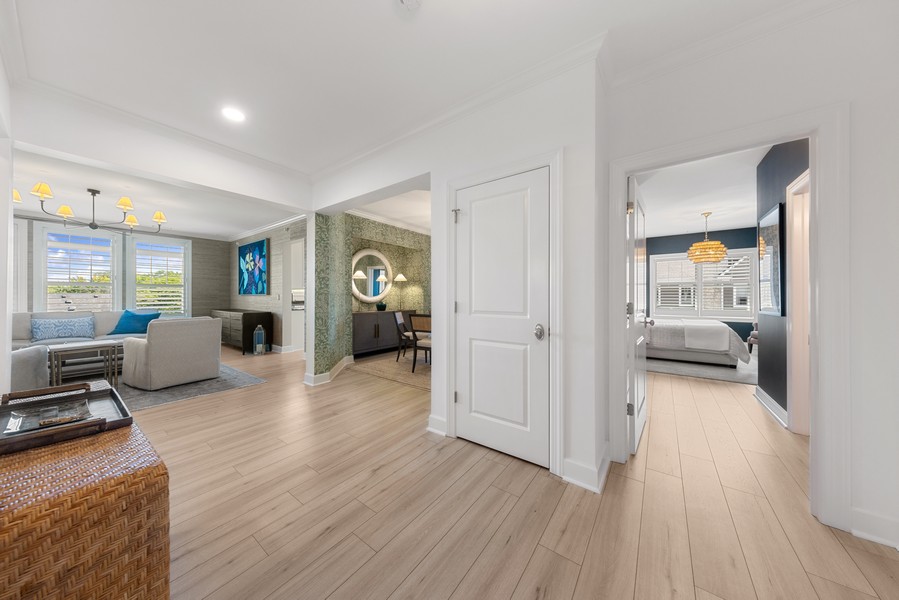 8 E. Kennedy Ln, 308, Hinsdale, IL, 60521 | Virtual Tour 8 E. Kennedy Ln, 308, Hinsdale, IL, 60521 | Virtual Tour